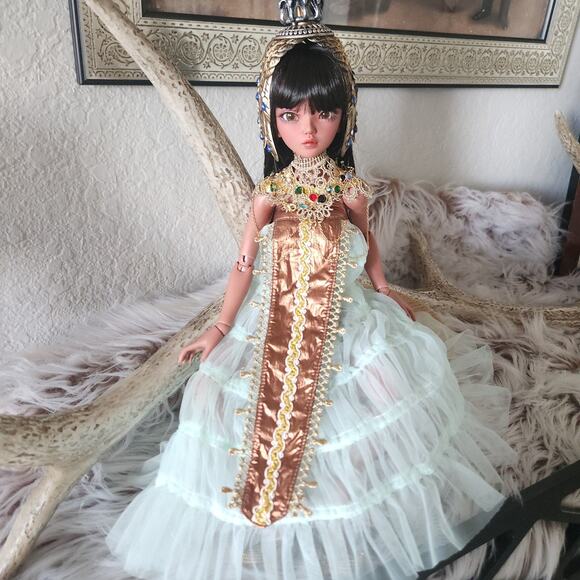 Smart Play | Toys | 4 Bjd Doll Chloe Dressed As Cleopatra Full Set ...
